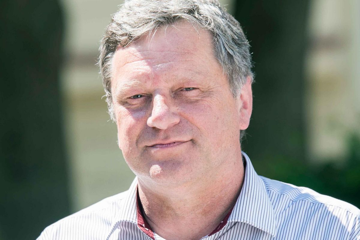 Oberflächenmodifikation & Analyse – Prof. Dr. Hans-Achim Reimann ...